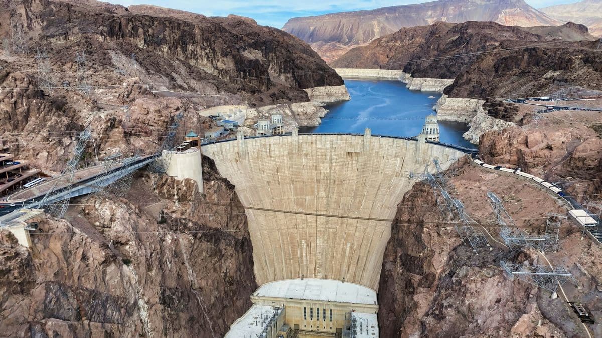 Hoover Dam Gets Patriotic Display